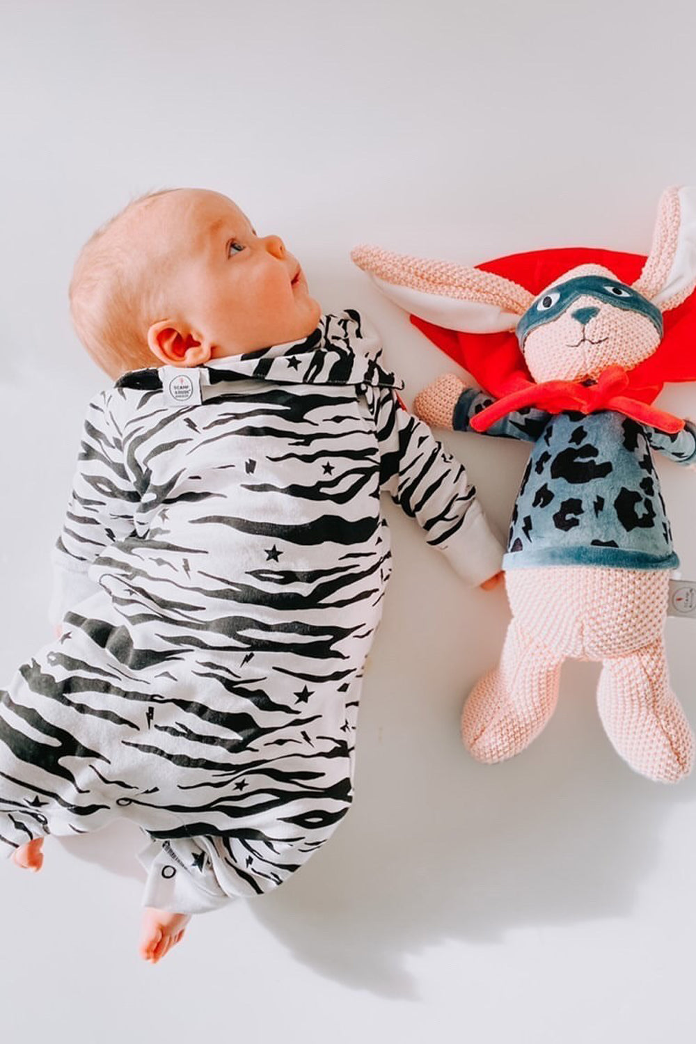 Superhero Sleep Buddies | Super Bunny & Super Dino | Scamp & Dude